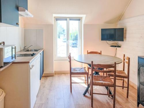 Apartment Le Petit Robinson-3 By Interhome - La Richardais