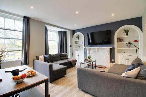 Regent Stray- 2 Bed Parking - Harrogate