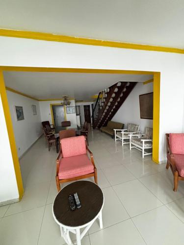 Island Comfort Two-bedroom - Montego Bay