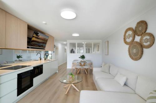 Waterfront, Pool, Balcony, Prime Location - The Entrance