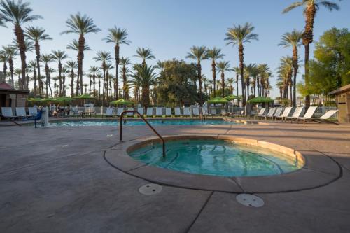 Palm Springs Camping Resort Cottage 2 - Palm Desert, CA