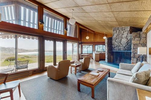 Curtis-moulton Retreat - Sea Ranch, CA