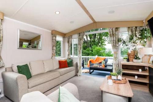 Luxury Beachside Stay Near Edinburgh With Free Parking & Wi-fi - Scotland