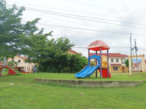 Lazydaze Pagadian Staycation -Wifi ,Netflix, Near Airport - Pagadian City