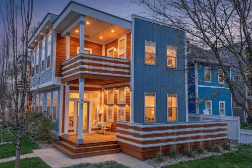New 5br Indy Game House -Near Fountain Sq - Sleeps 16 - Indianapolis, IN