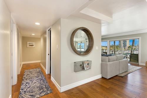 Oceanfront Dining, Shopping, Pool, Spa, And Sauna On Site!- The Harbor Penthouse - Oceanside Harbor Beach, CA