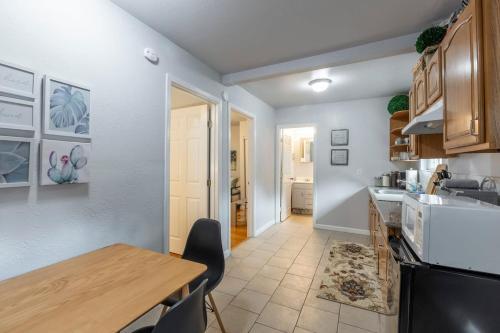 Marbella Lane - 2br Guest House Dtwn Rwc Pking - Half Moon Bay, CA
