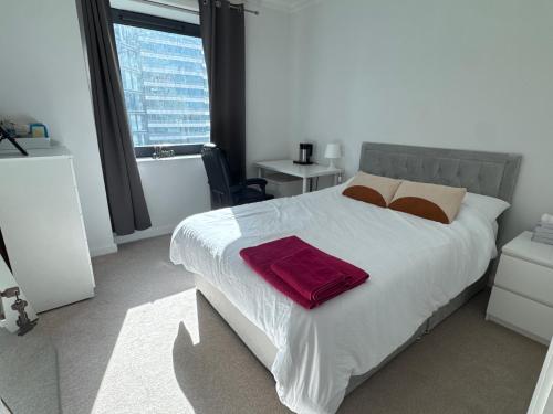 Canary Wharf Women Only Double Room With Pool And Gym - Londres
