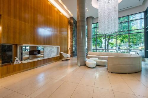 Staytoronto - Sky-high 2br With City Views - Lake Ontario Waterfront - Toronto