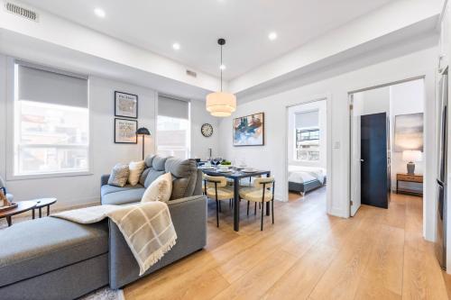 The Mccaul By Casa Hotels Group Suite Walk To Dt - Toronto, ON