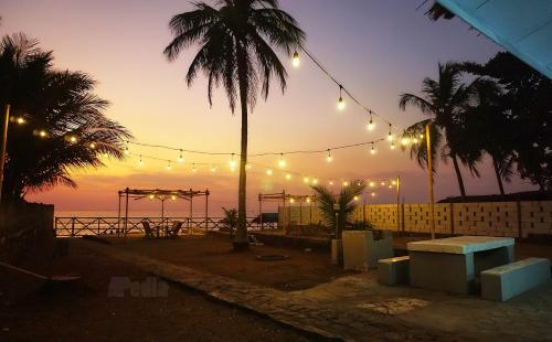 Villa Apedia Anyer, 3 Kamar, Pantai Pasir Putih - Anyar