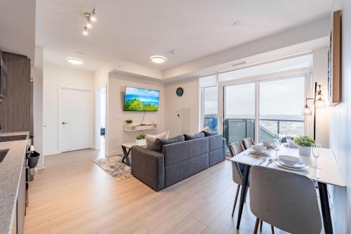 Open Concept Luxury Condo In Central Kw With Sauna - Waterloo