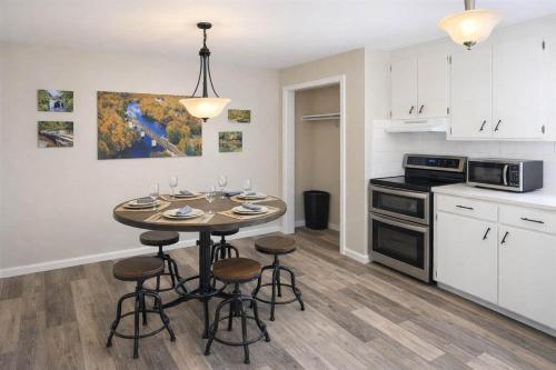 Stylish 3br Home Near Hub Trail & Amenities - Sault Ste. Marie