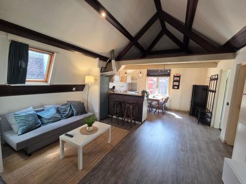 Attic Apartment In Historic Canal House In City Center Gouda - Reeuwijk
