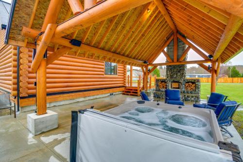 Pavilion W/ Hot Tub! ‘Trybett Cabin 2’ In Forks - Forks, WA
