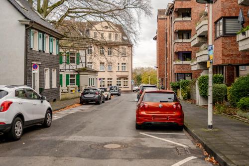 Zentrales City Apartment Eden - 1 Min Zum Hbf - Ideal Fur Trips Nach Koln, Dusseldorf, Wuppertal, Me - Solingen