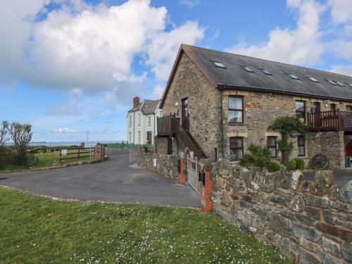 Puffin Nook, 2 The Coach House, Broad Haven - Little Haven