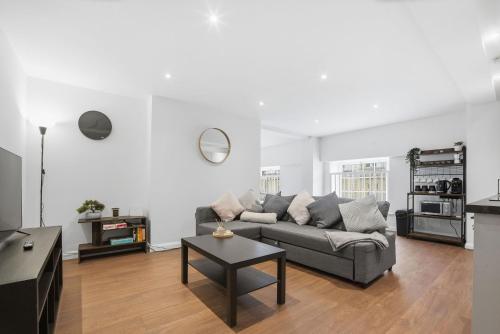 Luxury 2 Bedroom Apartment In Old Town Swindon - Swindon
