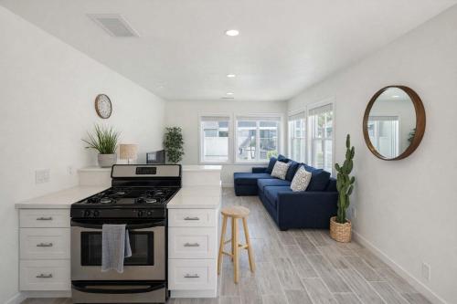 New Modern 1br W Parking Steps To Bay & Boardwalk - Grace Beach, San Diego