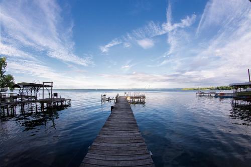 Arrowhead Beach, Penn Yan, USA | RentByOwner.com - Rentals and Resorts