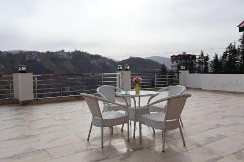 Sarvam Retreats - Shimla