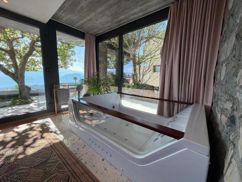 Romantic Sulte With Its Own Spa And Open View To Lugano - Lugano