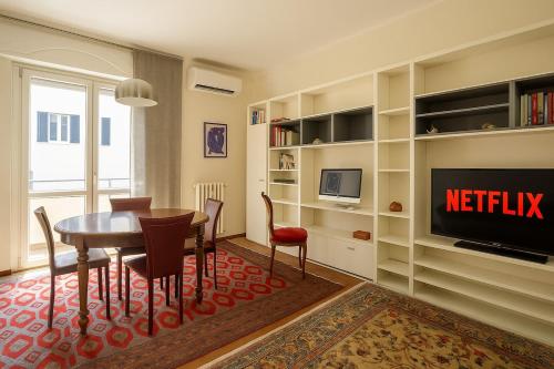 Varese Center Apartment With Private Parking - Varèse