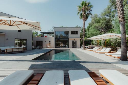 Villa Ryx Avec Piscine - Grimaud