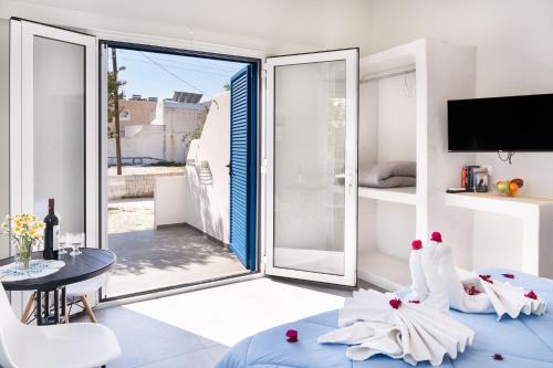 Aegean Blue Santorini Perissa Ii - Santorini