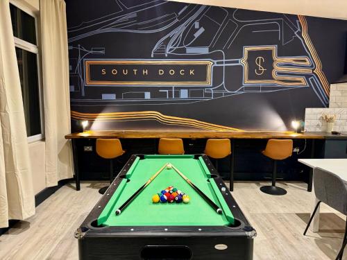 Business & Leisure Stay - 5 Unique Design Apartments - Swansea