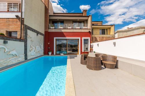 Tranquility Villa With Pool Private Garden & Bbq By Pikhost - Tirana