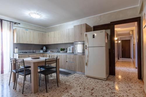 Angy Apartment - Terrasini