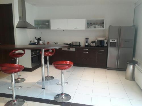 Loft De 130 M2 Avec Spa Et Billard - Internet - Entree Autonome - Brest, France