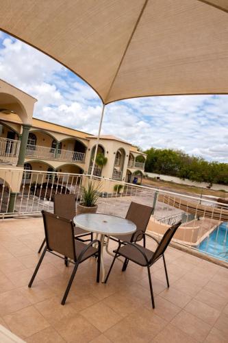 Hotel Fiesta Brava Inn Rio Bravo - Río Bravo