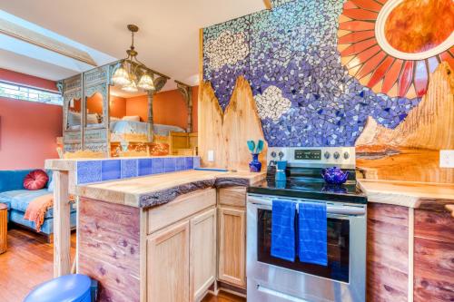 Sweet Sunshine Suite- Artistic, Cozy, And Colorful - Portland, OR