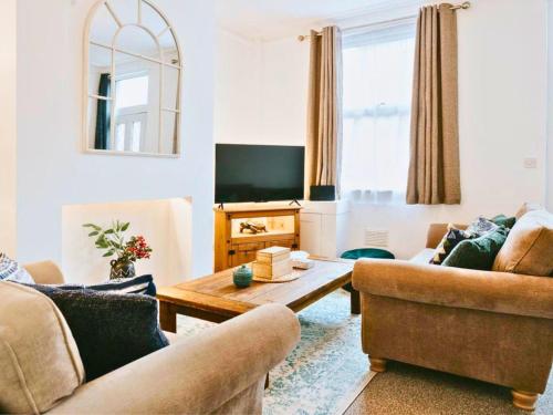 3 Bed Central Home With Netflix - North Wales