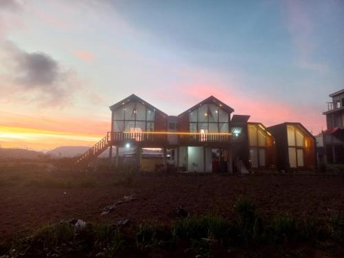 Cabin Wetan Kali Dieng - Dieng
