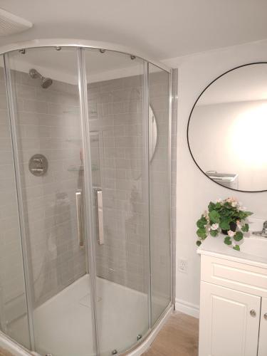 Bright Ensuite Room With 2 Queen Beds-3a - Halifax Regional Municipality