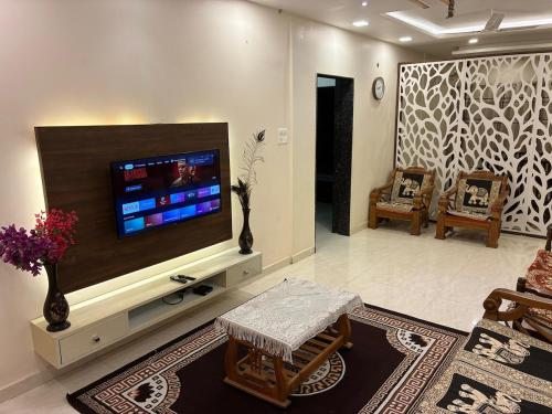 Shrishailya Bungalow, 2bhk With One Ac Room, Free Suv Parking - Kolhapur