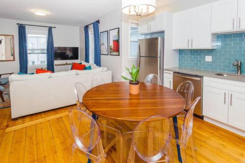 Charming Boston Home Near T - Boston, MA