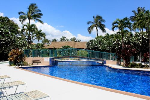 Unique Artist Home Steps From The Ocean - Maui, HI