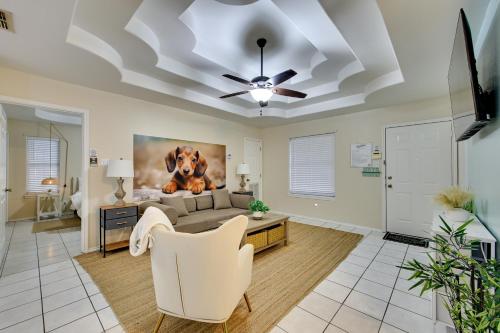 Pool Access & Work-ready Comforts! Edinburg Apt - McAllen, TX