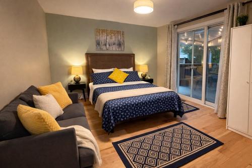 Toronto Luxury Suite With Free Parking, Near Airport - Mississauga