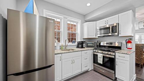 3br Newly Renovated Beach House Sleeps 10 - Ventnor City, NJ