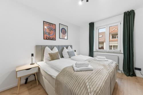 Ludwigscozyescape - Helles Design-apartment Am Residenzschloss, 6 Gaste, Smarttv In Jedem Zimmer, Hi - Ludwigsbourg