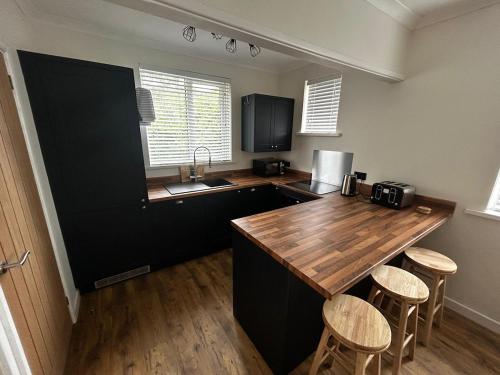 Bungalow In Mumbles - The Mumbles