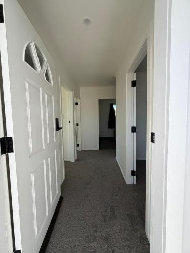 Comfortable & Stylish Stay In Trentham - Upper Hutt
