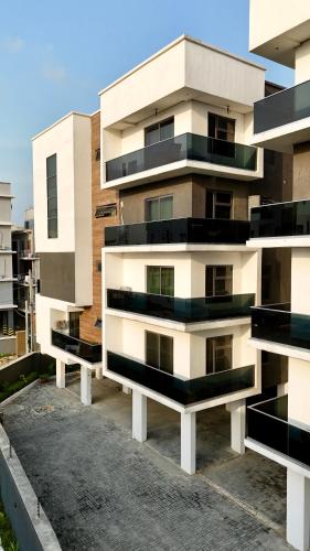 Luxury 2-bedroom Apartment Lekki Phase 1 - Lagos, Nigeria