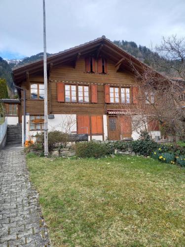 Ferienhaus Wohnung Im Ersten Stock - Frutigen