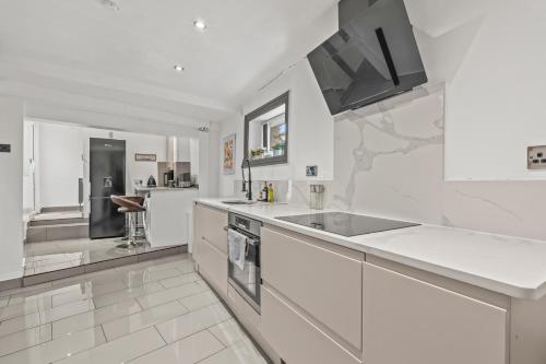 Sheffield S10 Contracter Stay I 4 Beds I 2 Showers I Sleeps 5 - Sheffield